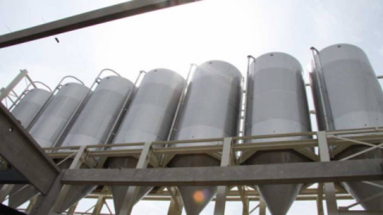 Silosy ze stali nierdzewnej, jedno z najlepszych rozwiązań magazynowych